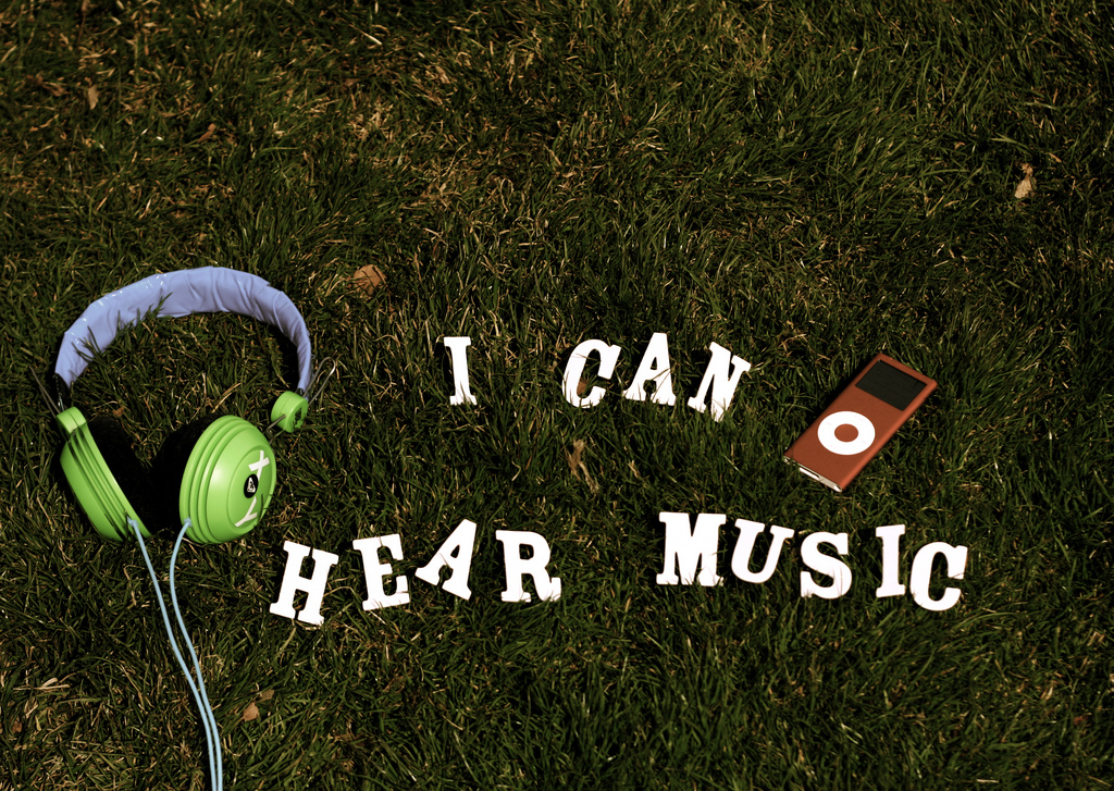 Speech Shadowing Technique for English – English with a Smile